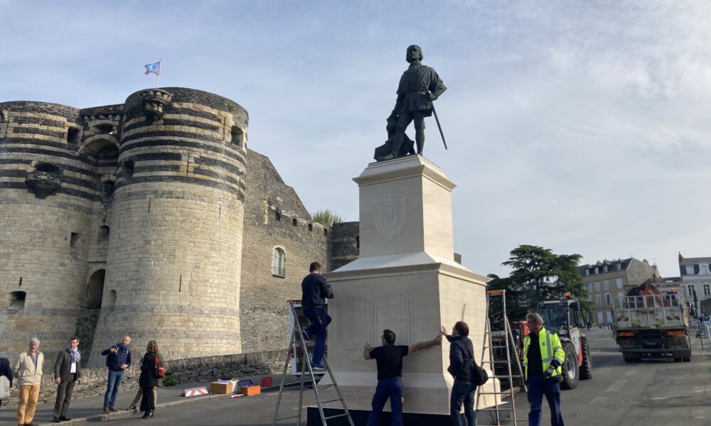 Angers. La statue du roi René va être déplacée, mais où ? – Angers Info