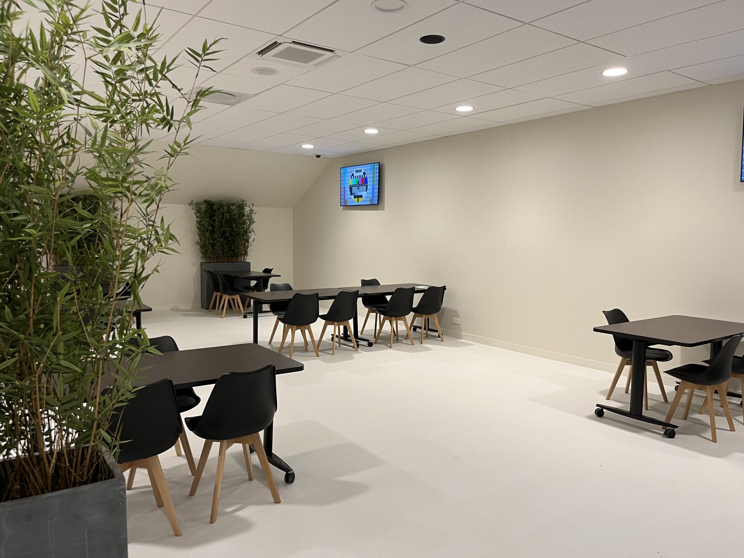 Photos : La nouvelle tribune du SCO au stade Raymond Kopa à Angers ...