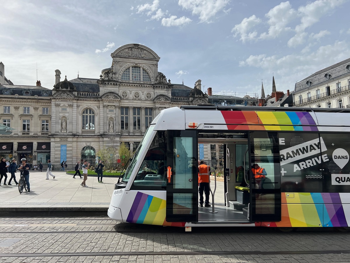 Après 6 années de travaux, Angers ouvre deux nouvelles lignes de ...