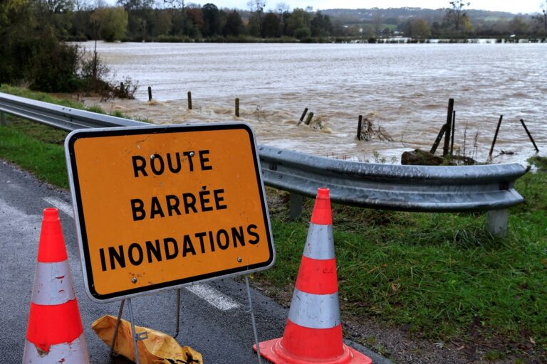 Inondations en Maine-et-Loire : routes coupées et habitations touchées ...